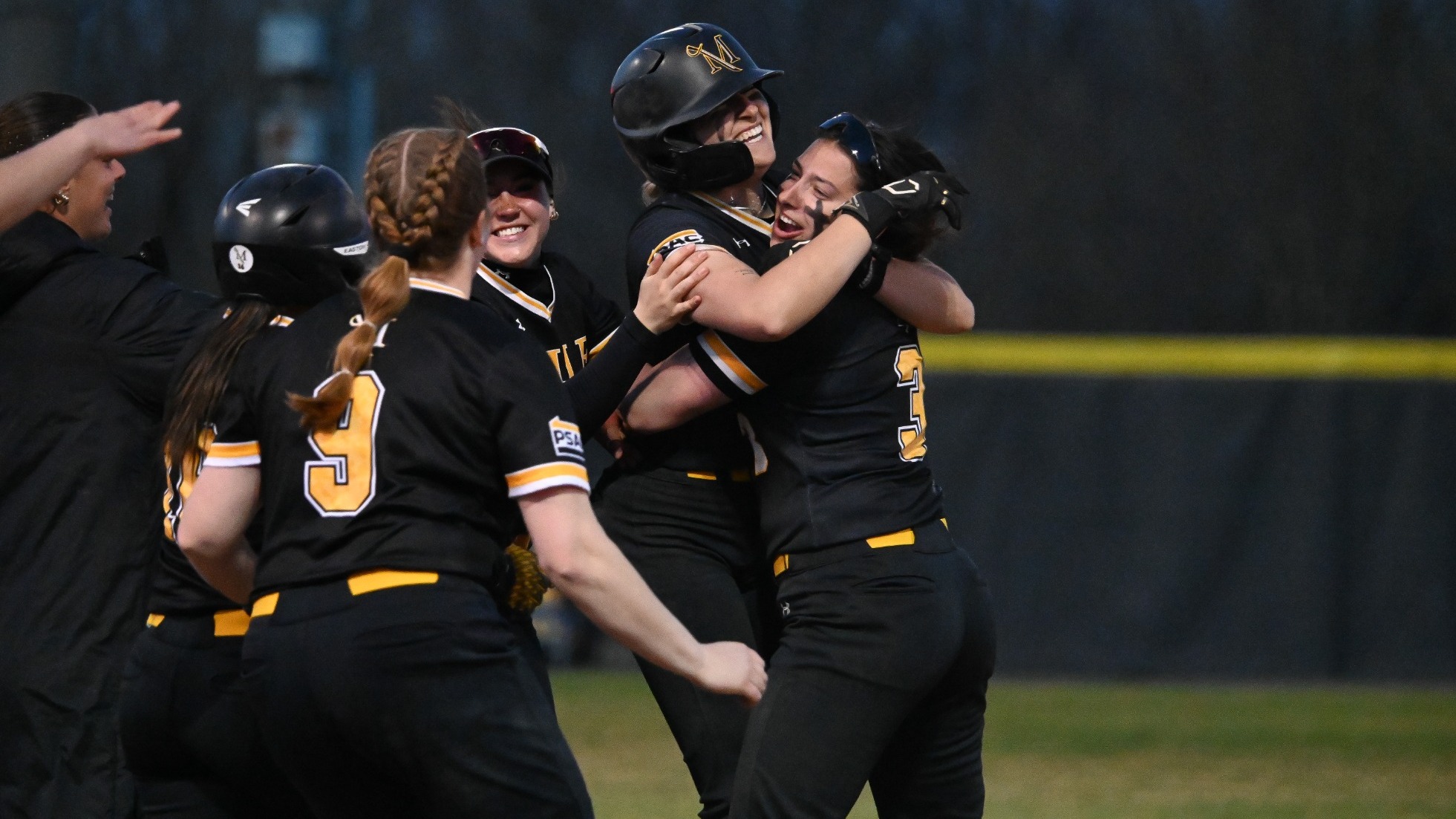 Softball announces initial 2025 signing class - Millersville