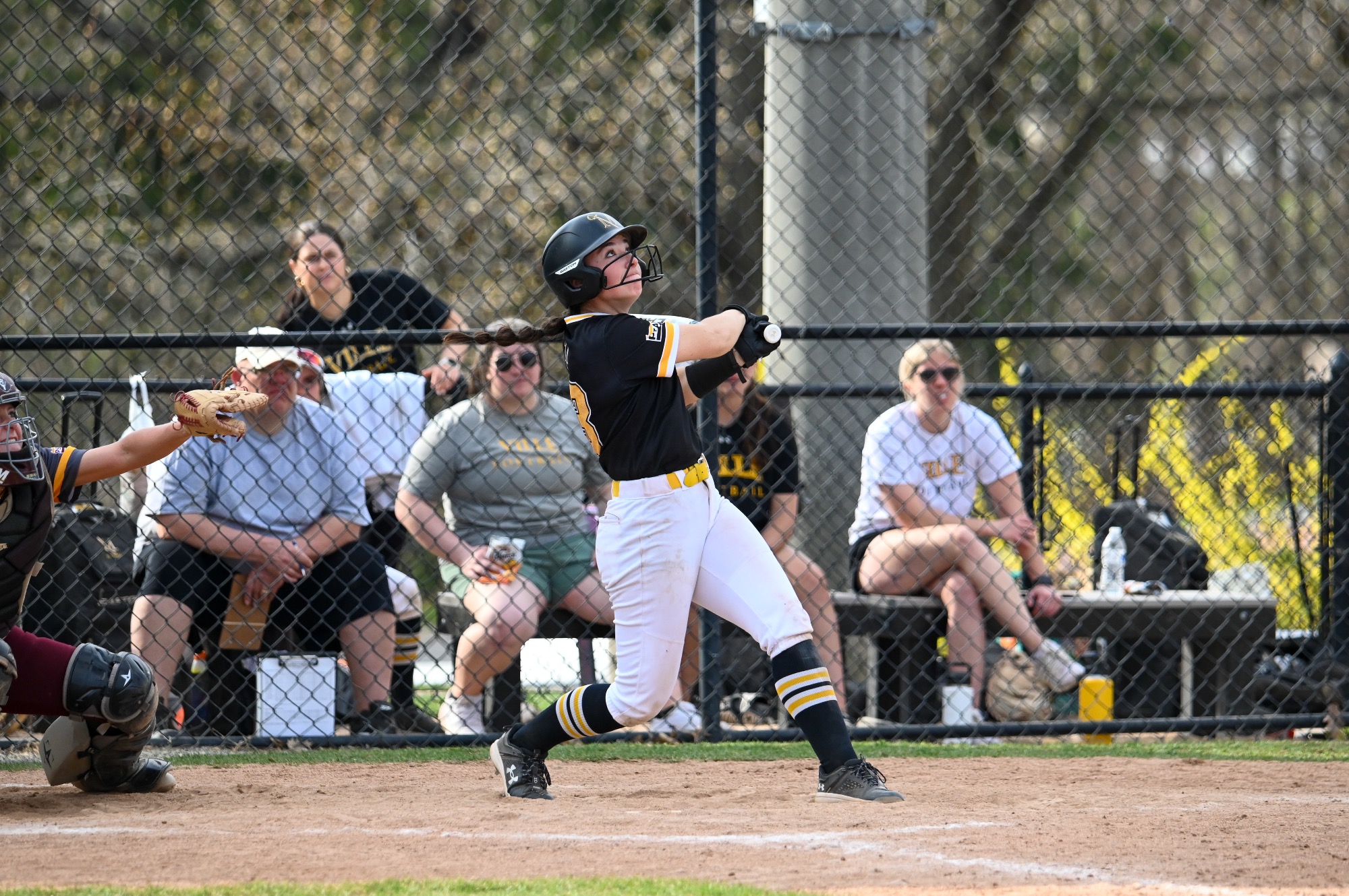 Softball announces initial 2025 signing class - Millersville