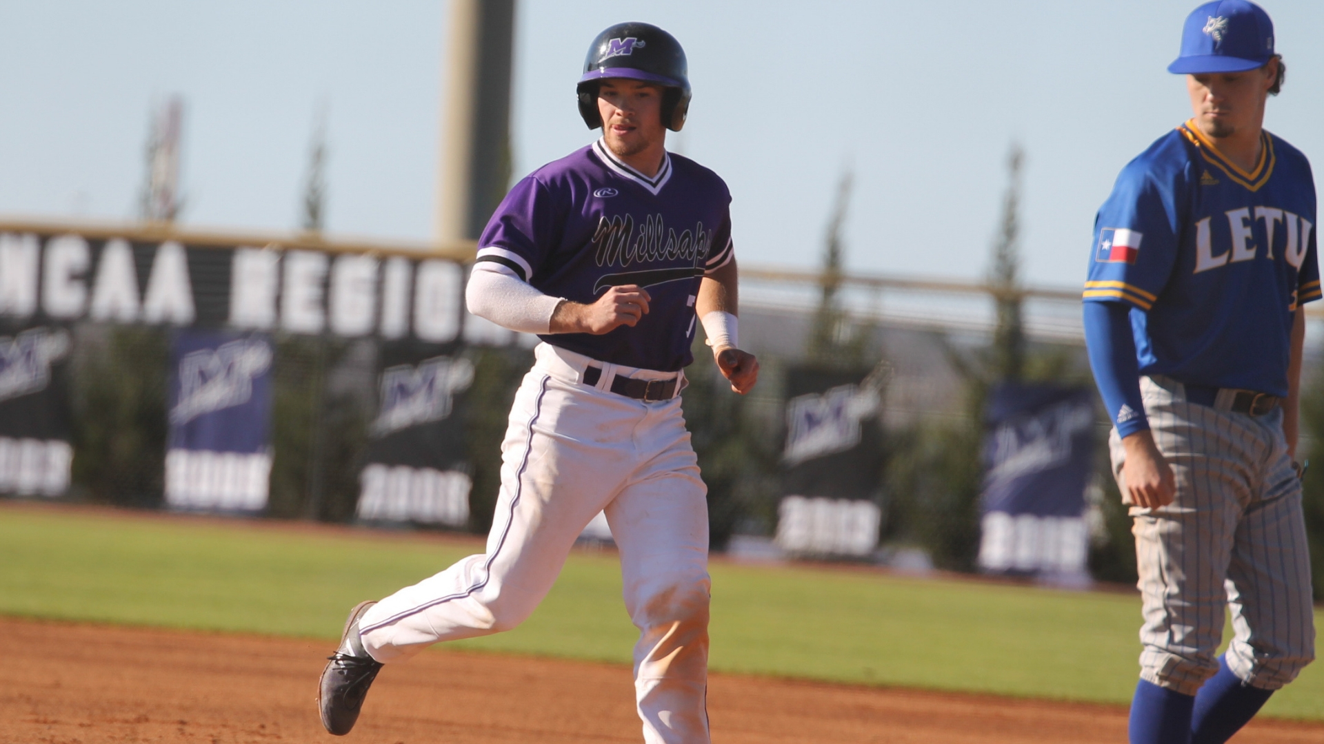 Baseball Picks up First Win of the Season in Doubleheader Split with ...