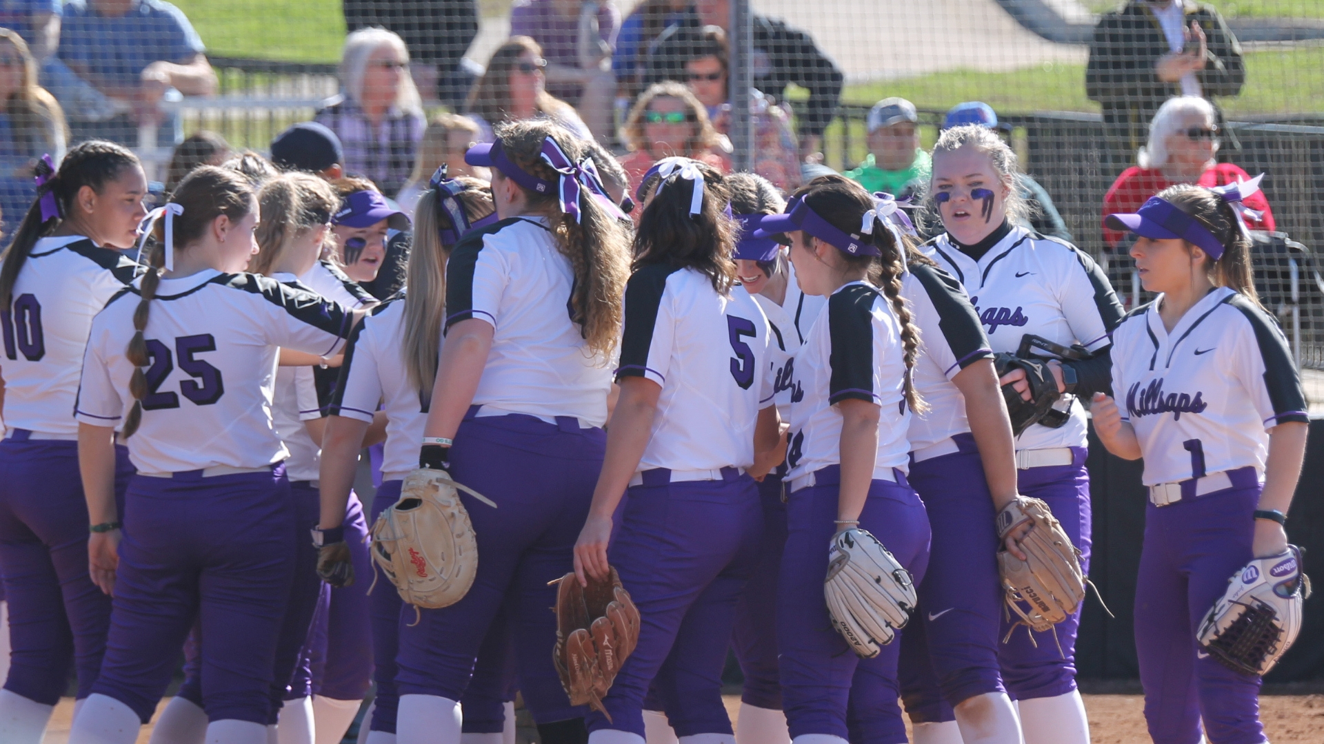 Softball Sweeps Doubleheader from Louisiana College on Opening Day ...