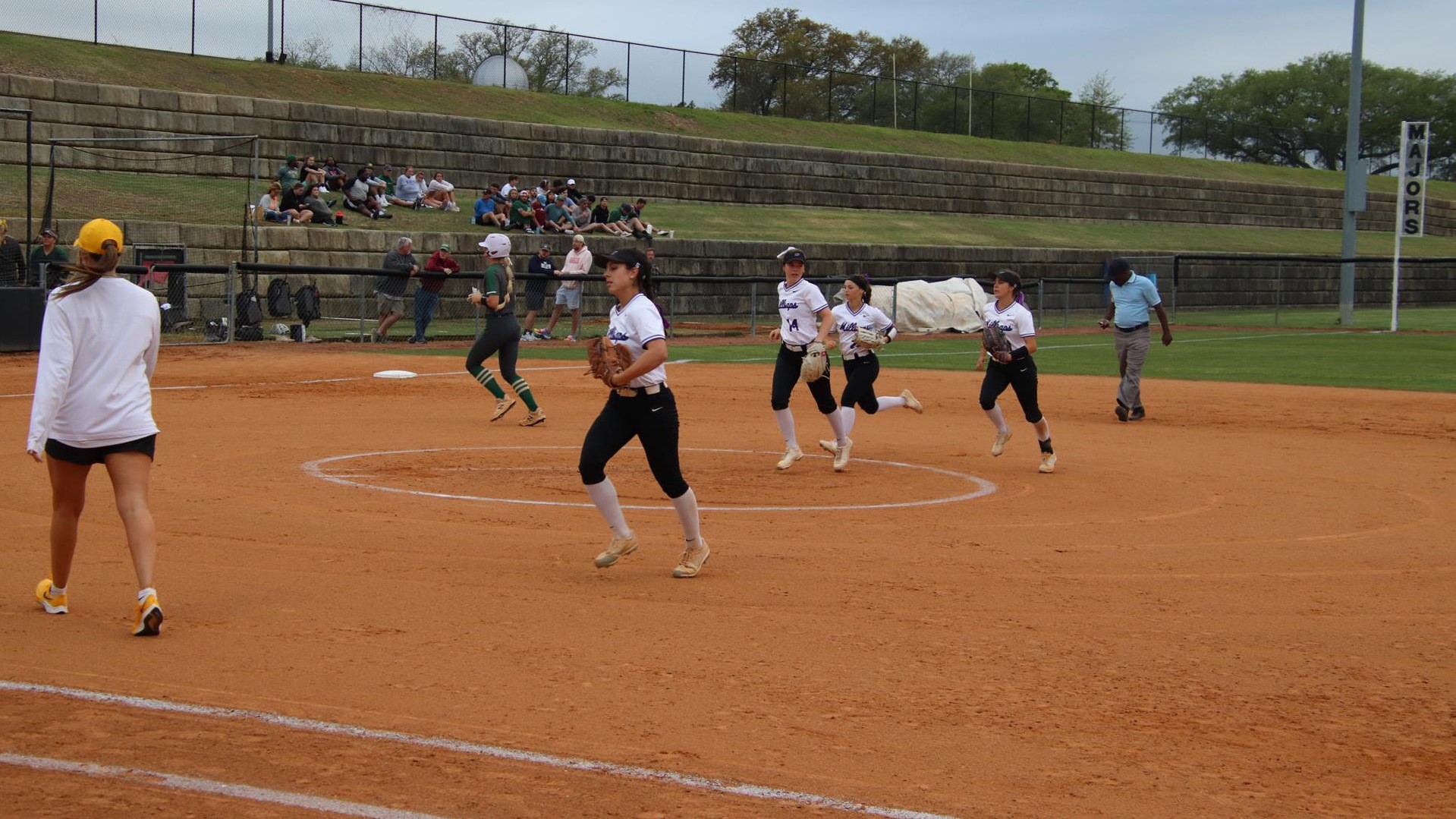 No. 5 Belhaven Bests Softball in Midweek Matchup - Millsaps College ...