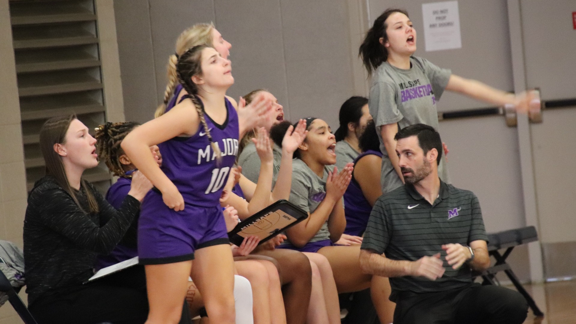 Women’s Basketball Storms Past Stormy Petrels, 63-54 - Millsaps College ...