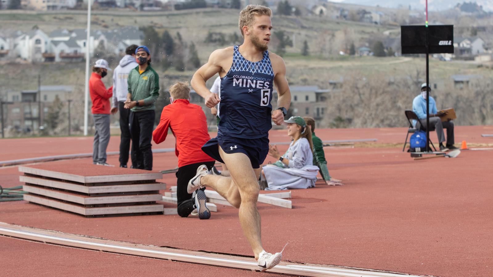 Nathan Davis - Track and Field - Colorado School of Mines Athletics