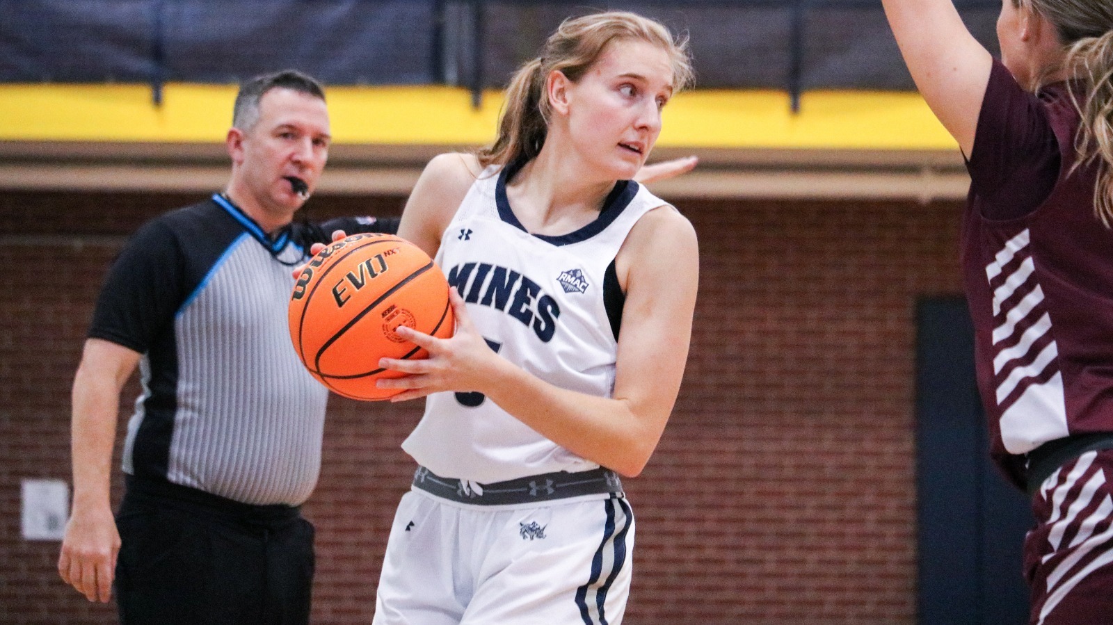 Orediggers Grind Past Seattle Pacific - Colorado School of Mines Athletics