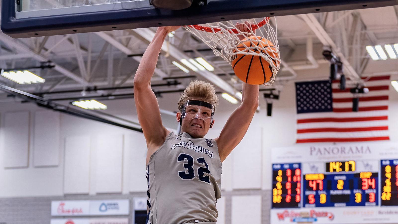 Barr Finishes with Career Night as #5/9 Mines Powers Past Western ...