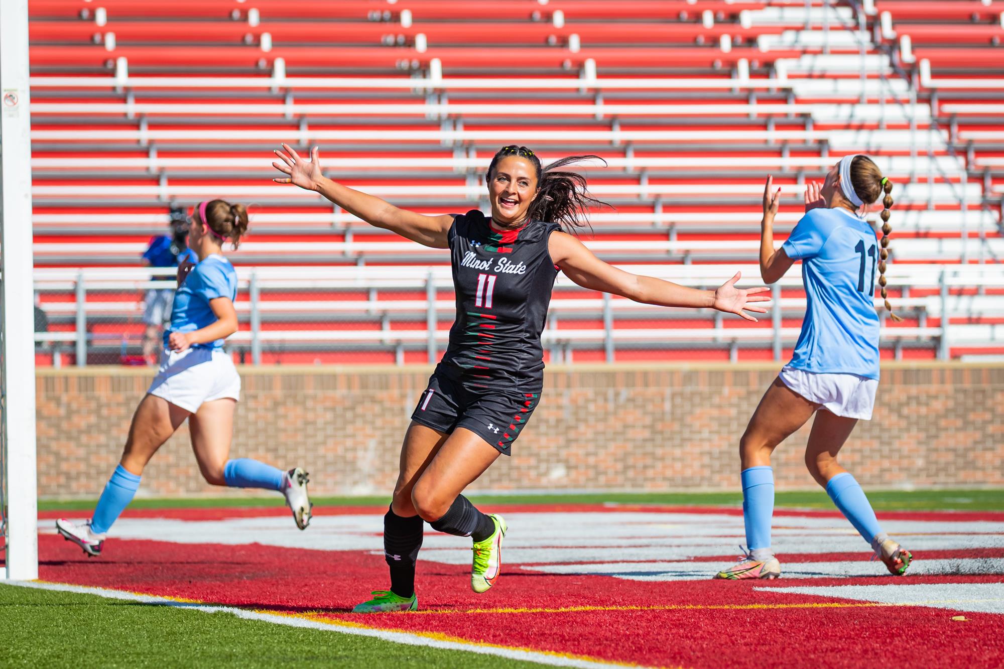 Sofia Lewis - Women's Soccer - MSU Athletics