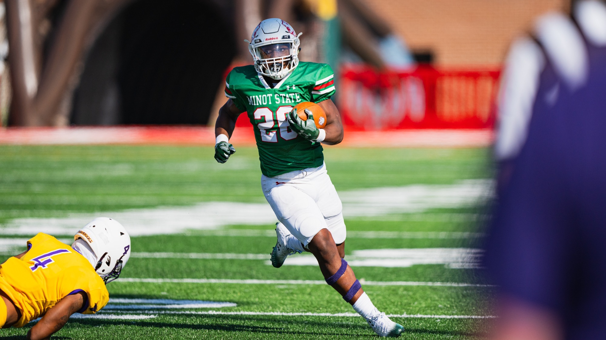 Ground game gets rolling but turnovers costly as Beavers fall to No. 5 ...