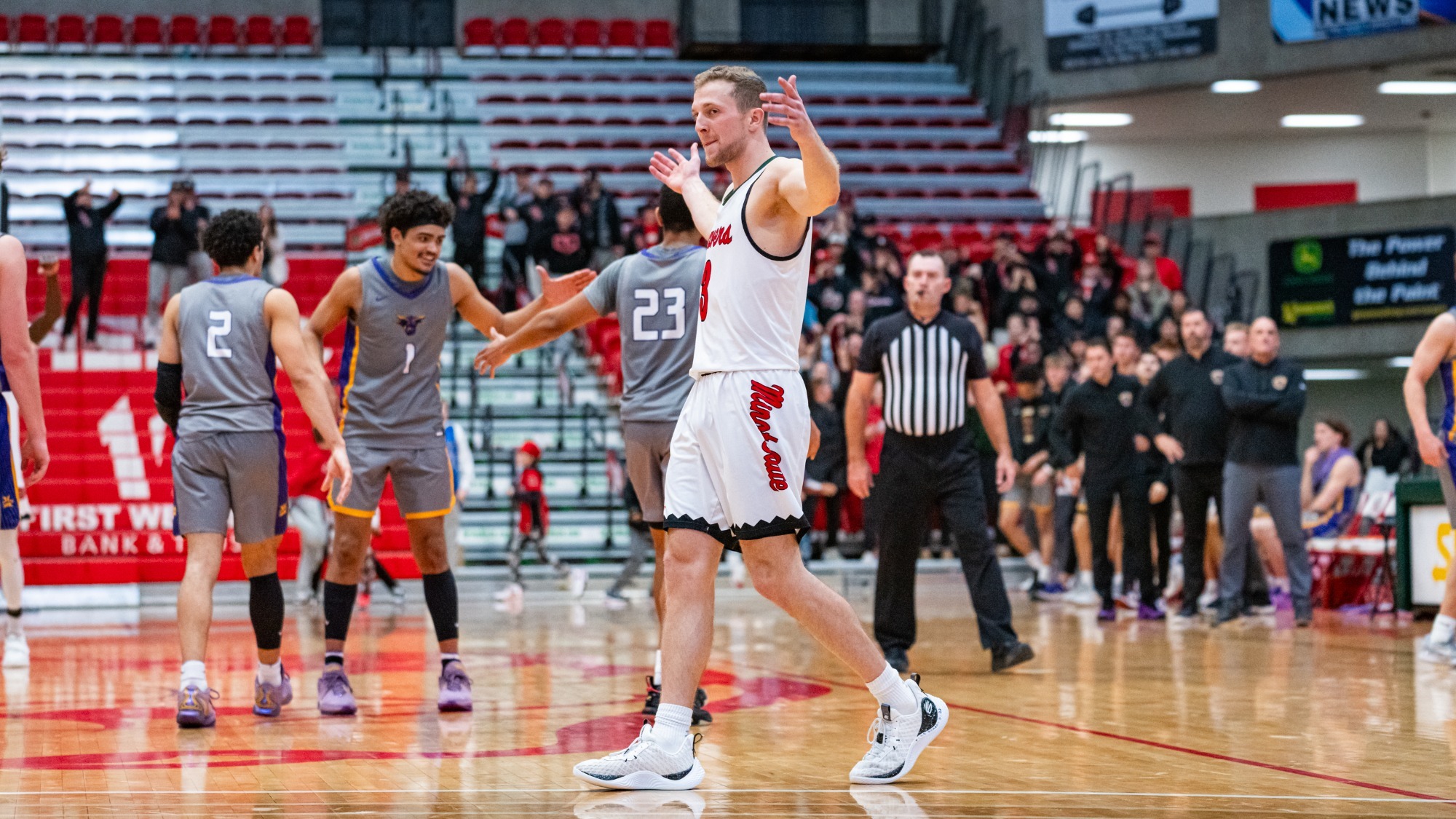 DAM! Beavers upset No. 1-ranked MSU, Mankato 81-71 - MSU Athletics