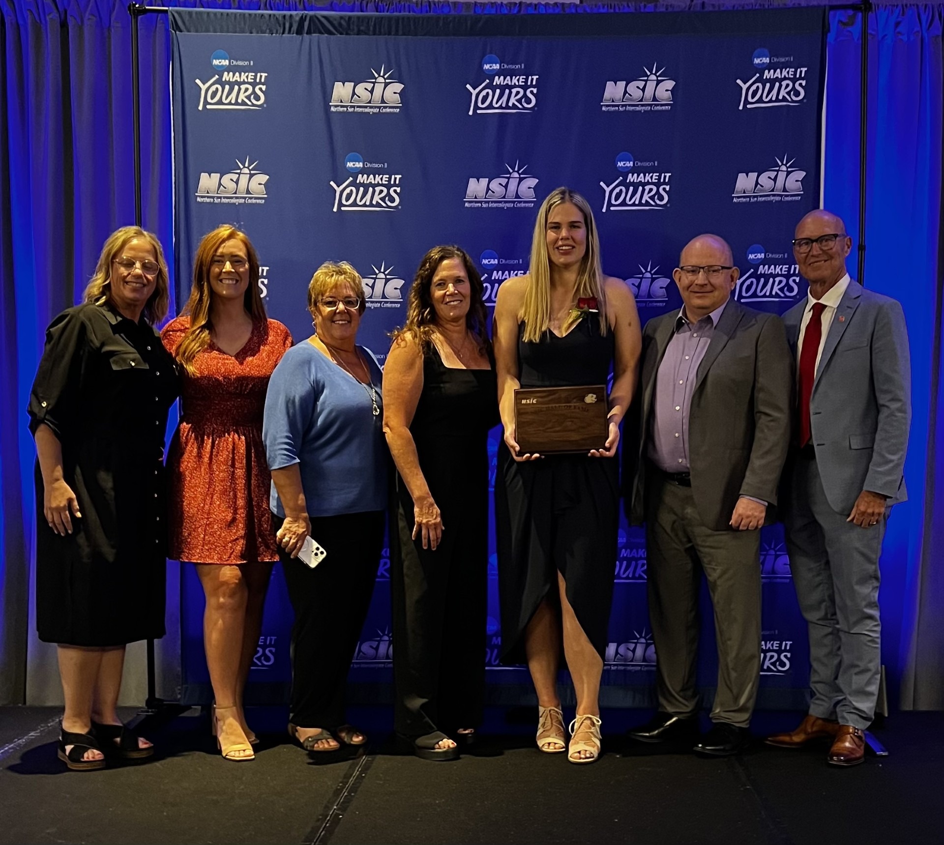 Beavers’ Carly Boag becomes 1st Minot State inductee into NSIC Hall of ...