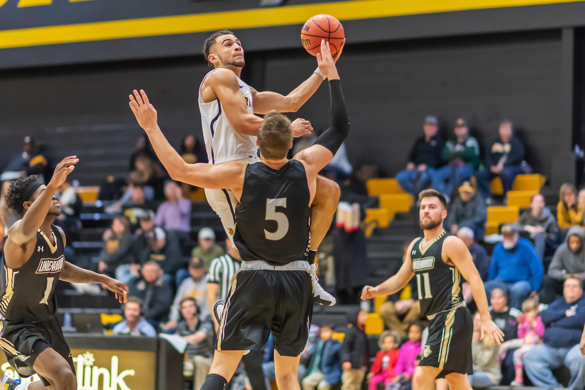 Jonathan Mesmacque - 2020-21 - Men's Basketball - Missouri Western ...