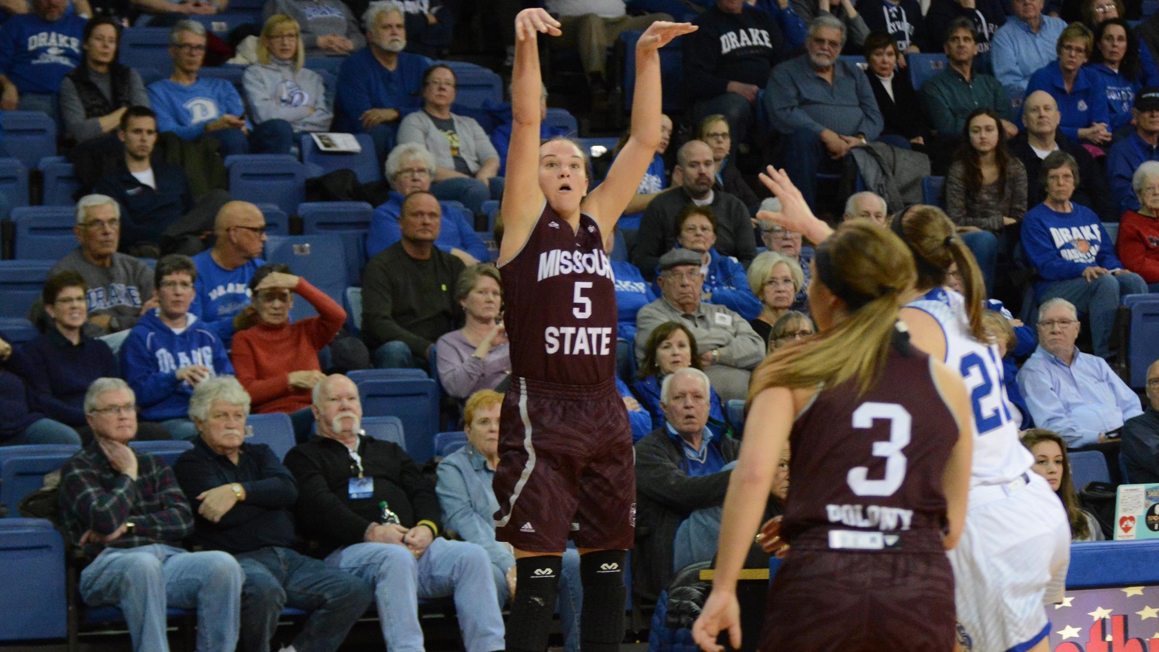 Fruendt Scores 46 in Narrow Loss at 22nd-Ranked Drake - Missouri State