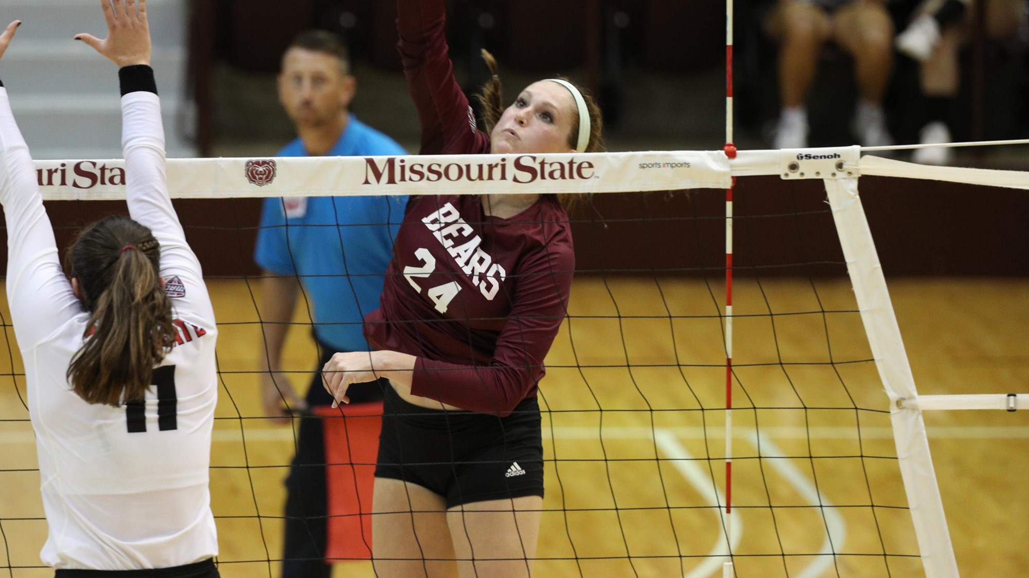 Flynn’s Record Night Leads Volleyball Bears to 3-2 Win at Evansville ...