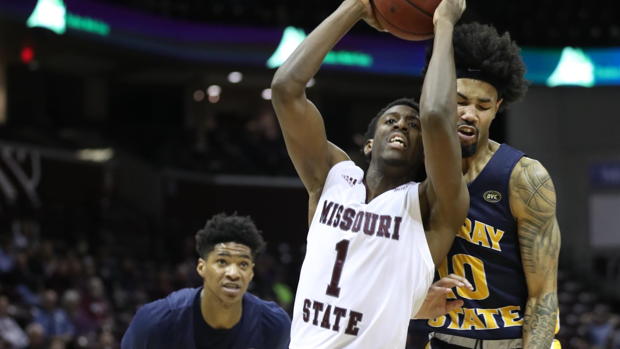 Cook, Bears Finish Strong to Nip Racers at the Finish Line - Missouri State