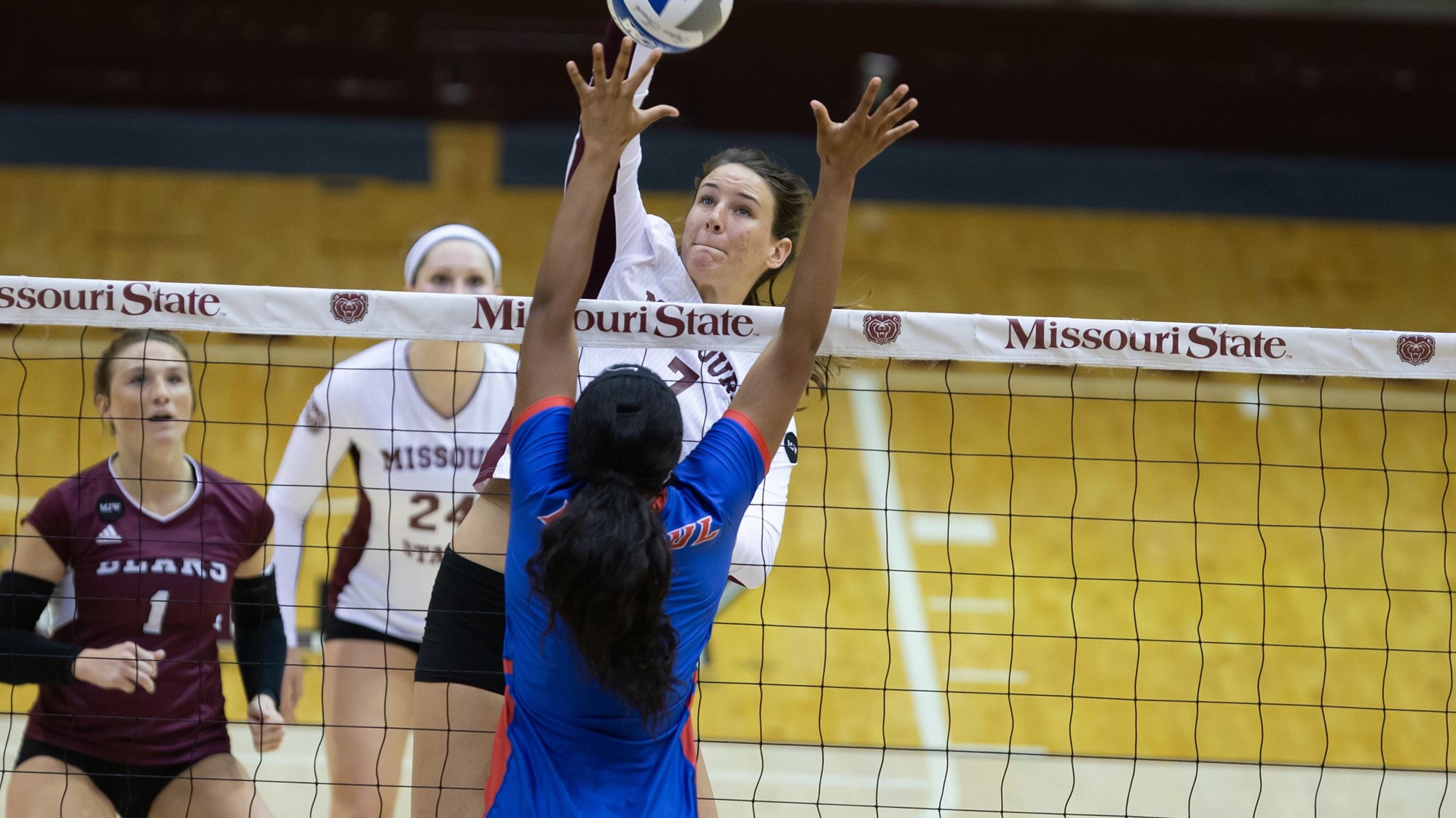 Laynie Dake - Women's Volleyball - Missouri State