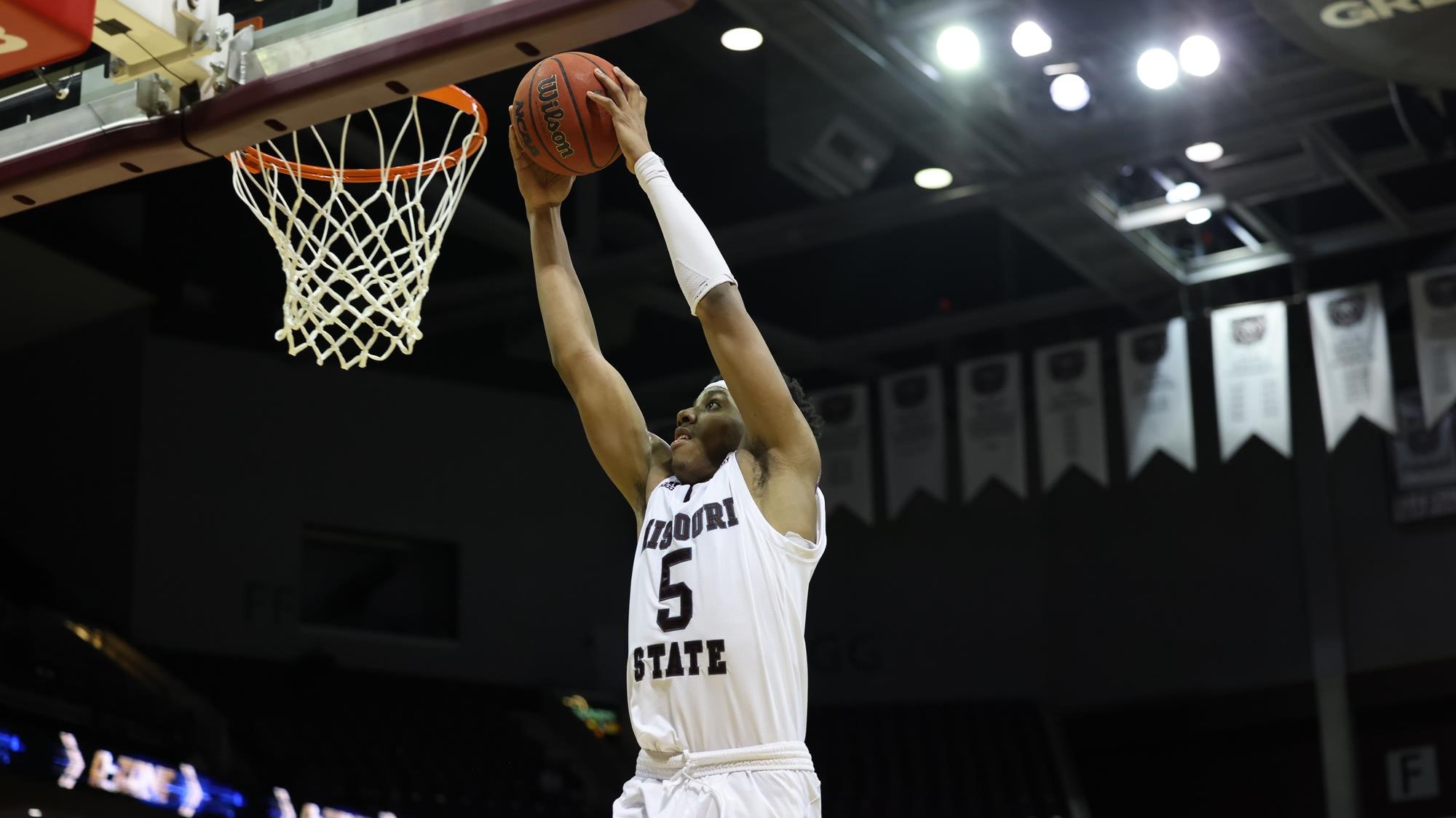 Defense Slams Door on Drake; Strong Second Half Energizes Valley ...