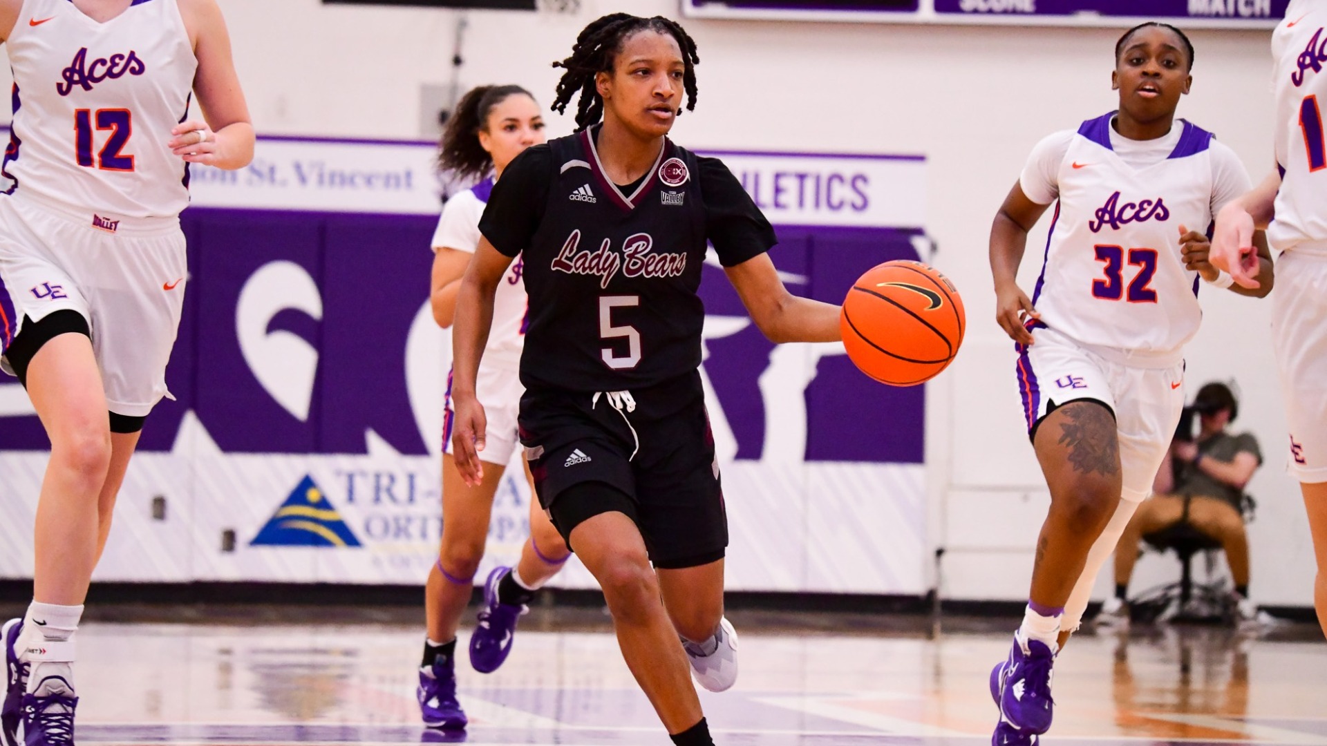 Thomas, Lady Bears Ace Road Test at Evansville - Missouri State