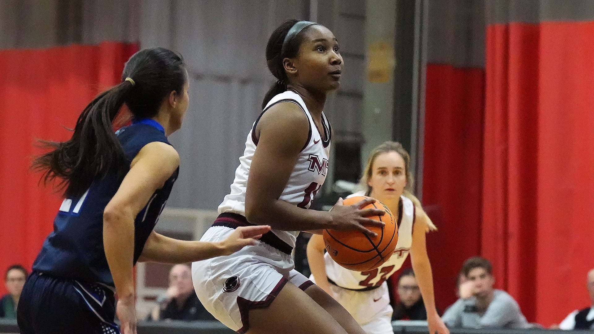 Big Third Quarter Helps MIT Defeat Meredith, 54-39, at Music City ...