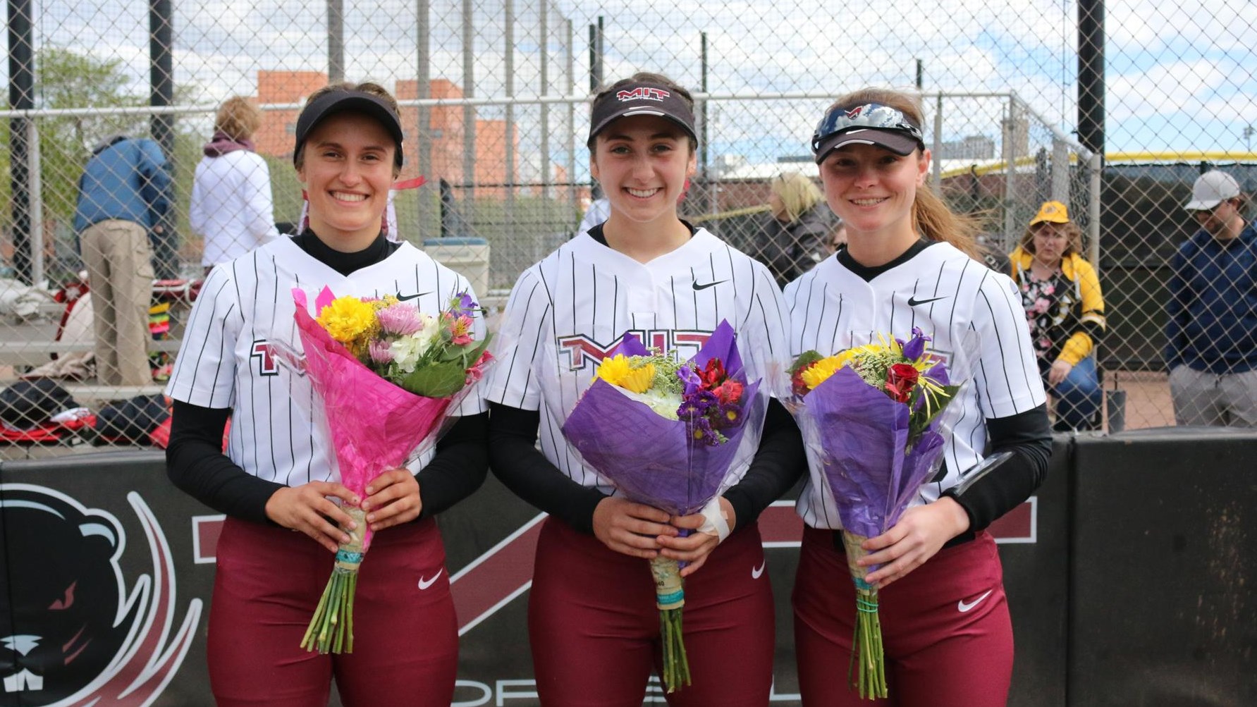 Softball Celebrates Senior Day With DH Sweep of Coast Guard ...