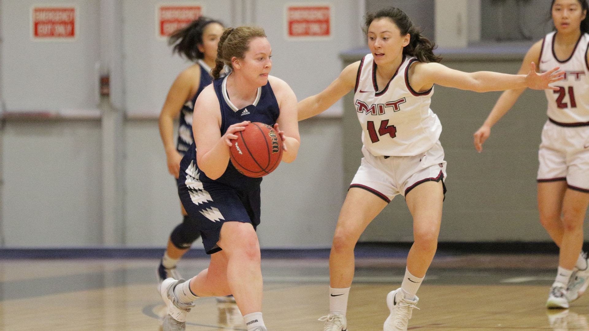 Kelly Lahart - 2021-22 - Women's Basketball - Massachusetts Institute ...