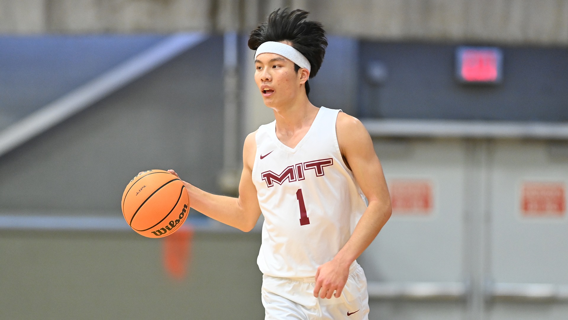 Men's Basketball Suffers 88-61 Setback to WPI - Massachusetts Institute ...