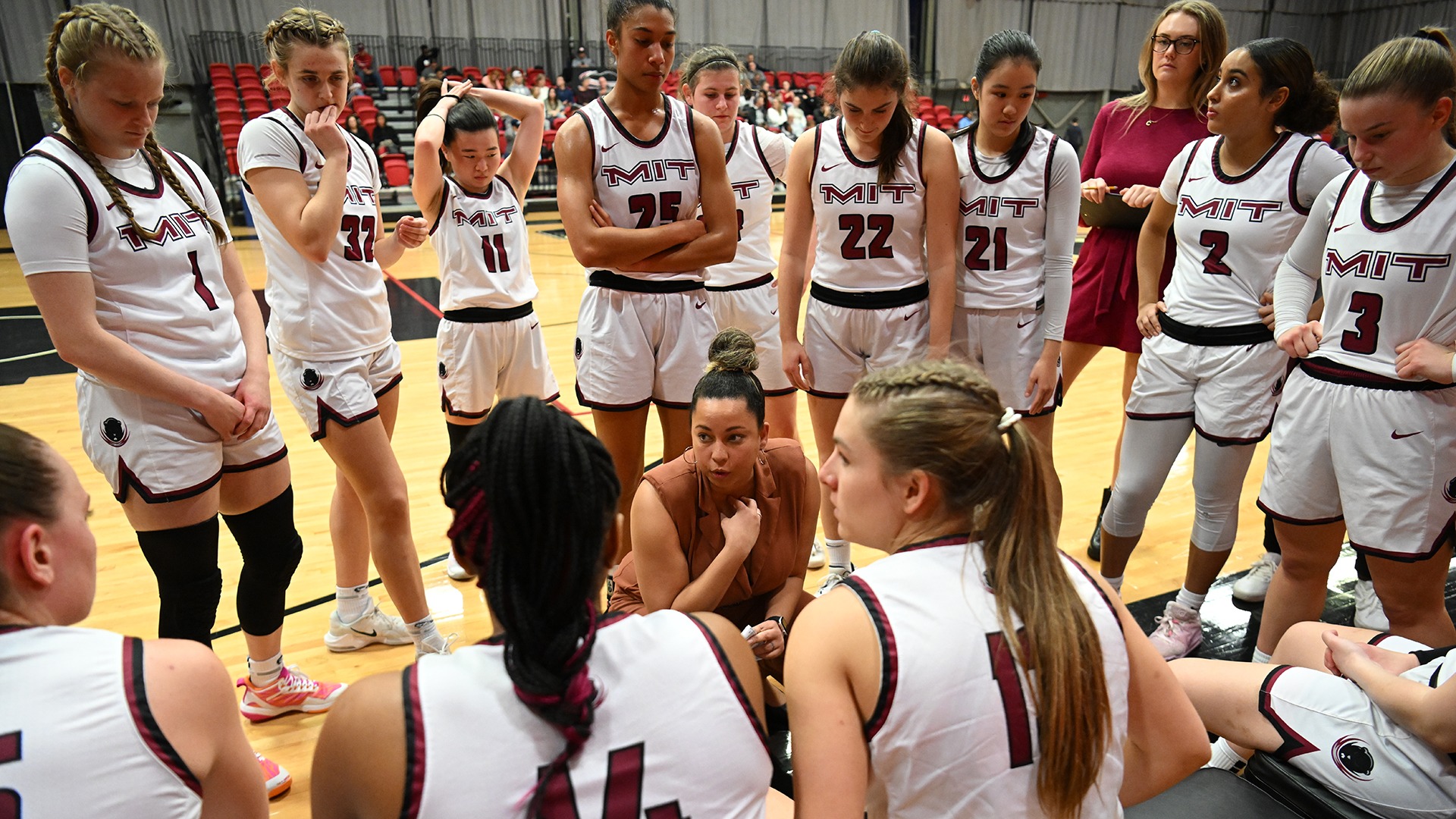 Fast Start Powers MIT to 74-57 Victory Over WPI in Women's Basketball ...
