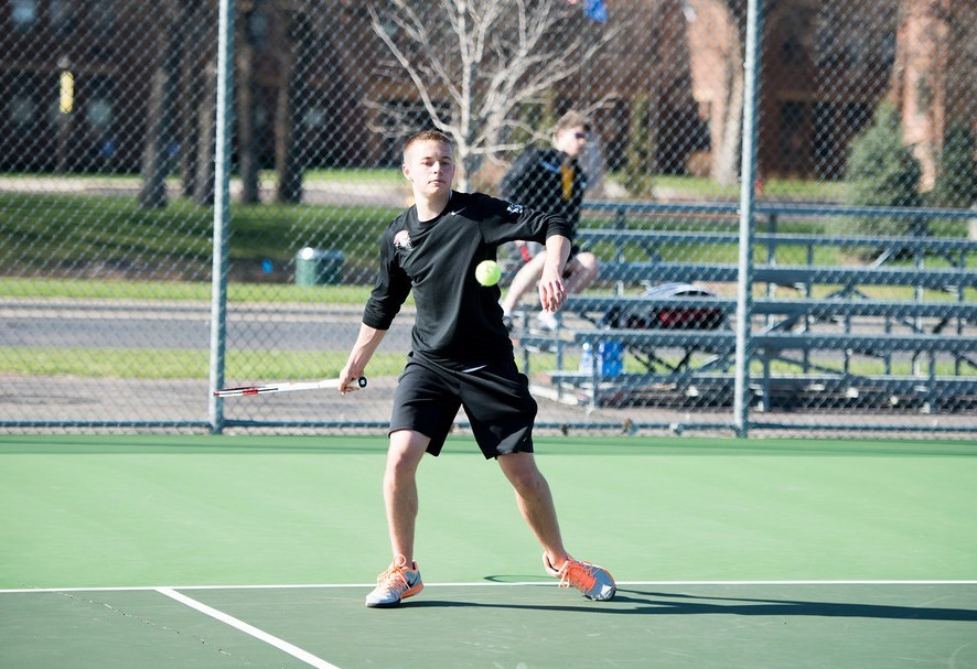 Ethan Schultz - 2018 - Men's Tennis - Martin Luther College Athletics