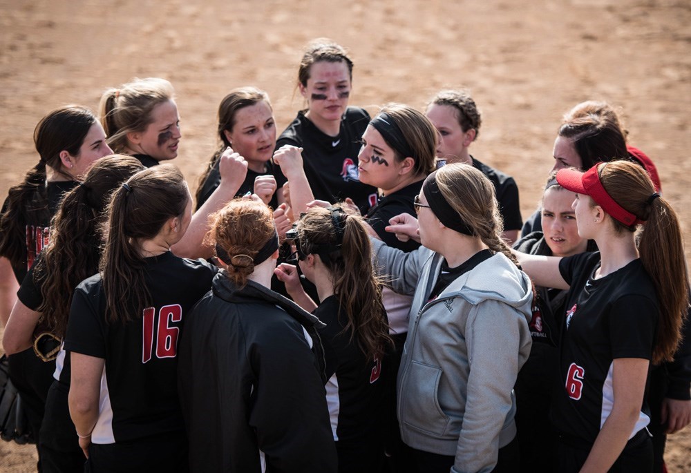 Amanda Schoch - 2017 - Softball - Martin Luther College Athletics