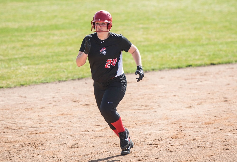 Olivia Knudsen - 2017 - Softball - Martin Luther College Athletics