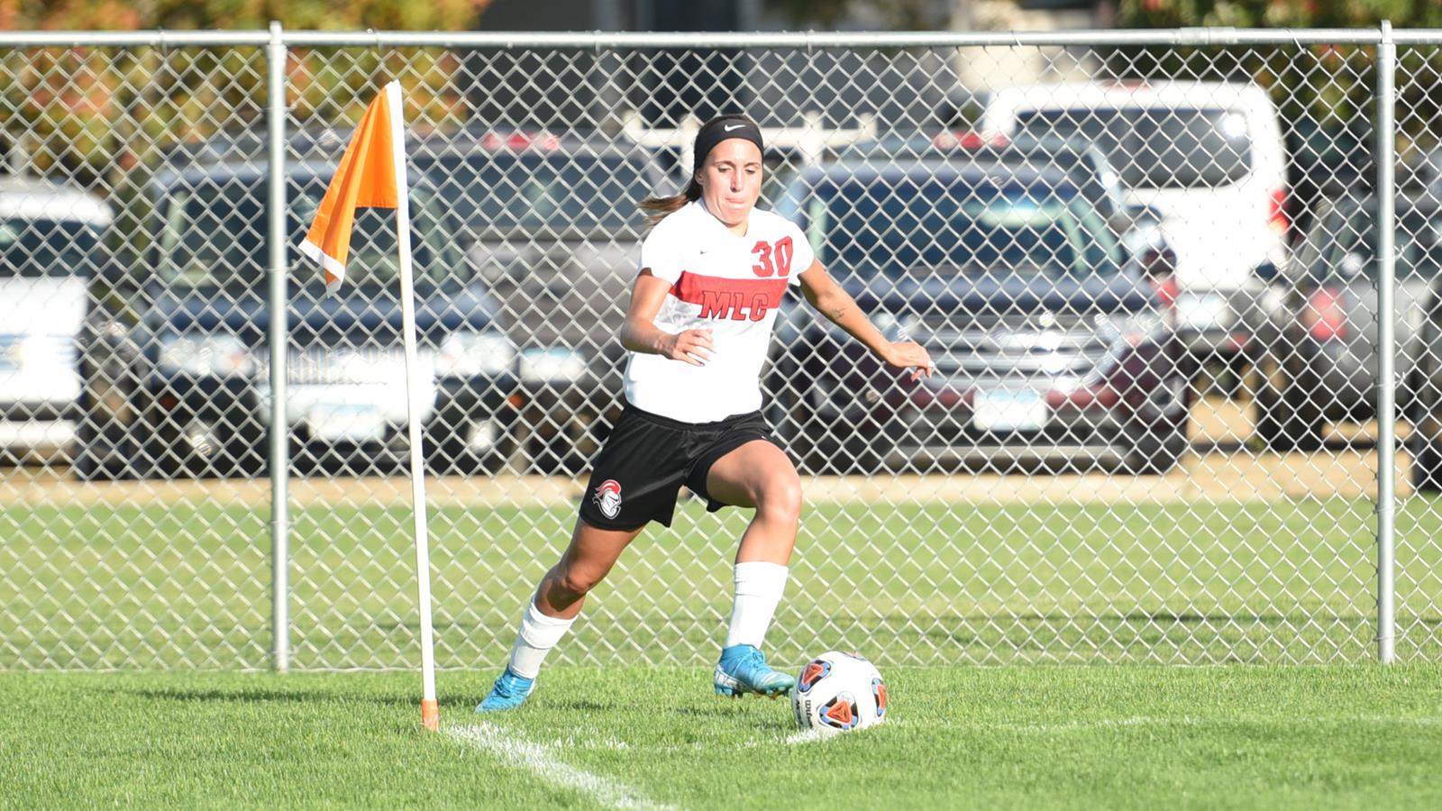 Carissa Friebe - 2019 - Women's Soccer - Martin Luther College Athletics