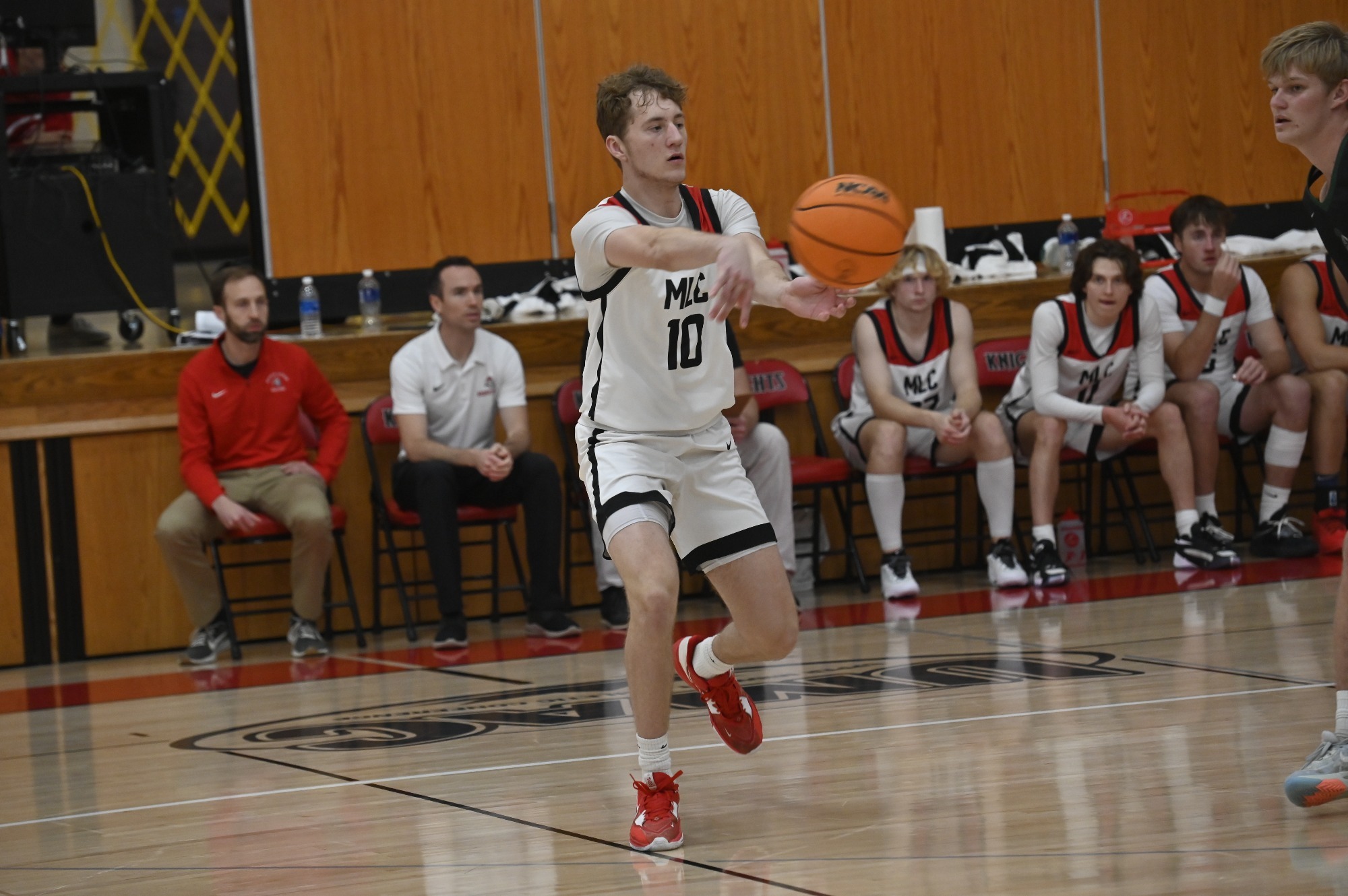 MSOE Separates from Knights in Second Half, Defeats MLC 85-72 - Martin ...