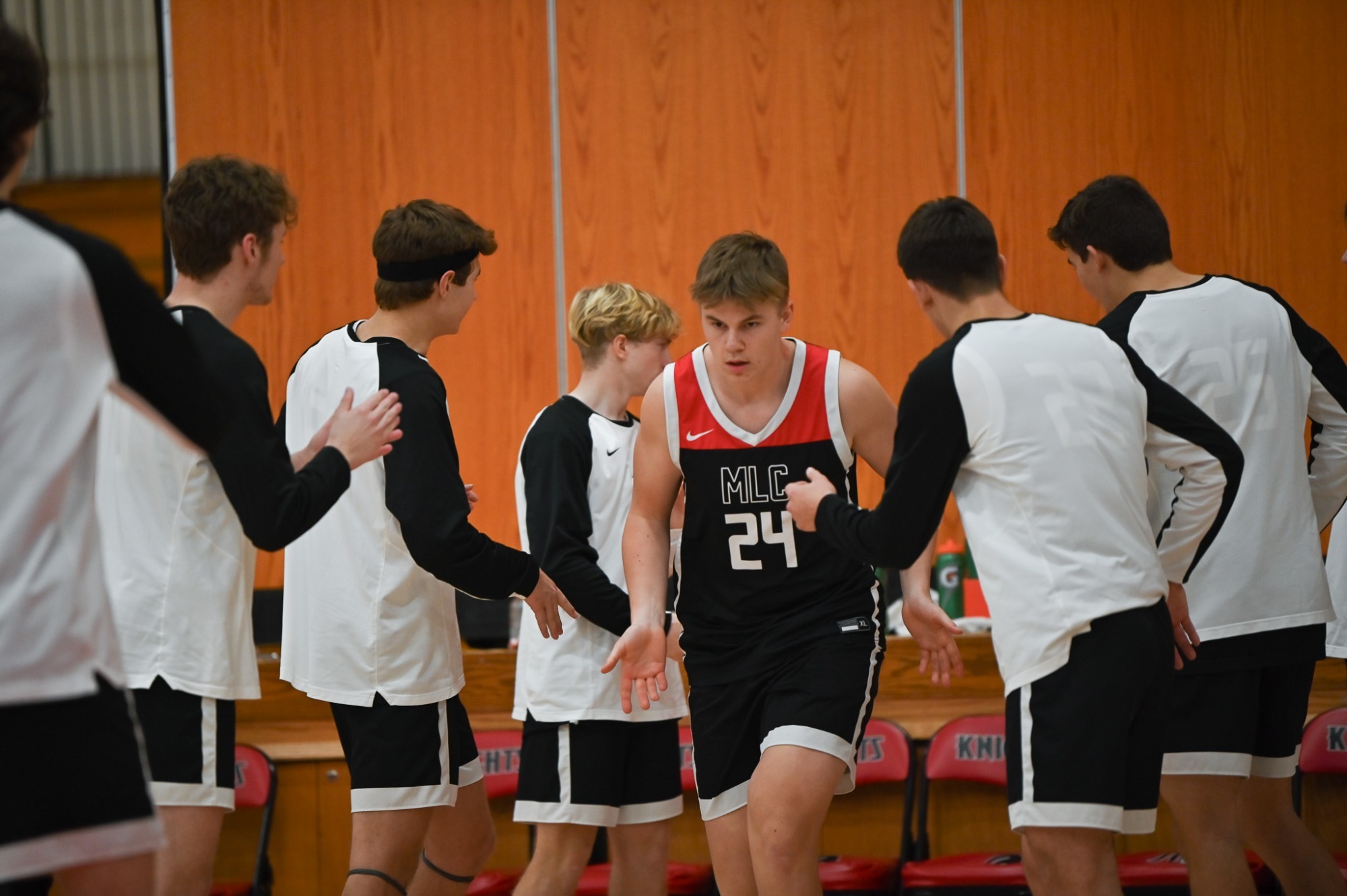 Crown's Big Second Half Edges Knights - Martin Luther College Athletics