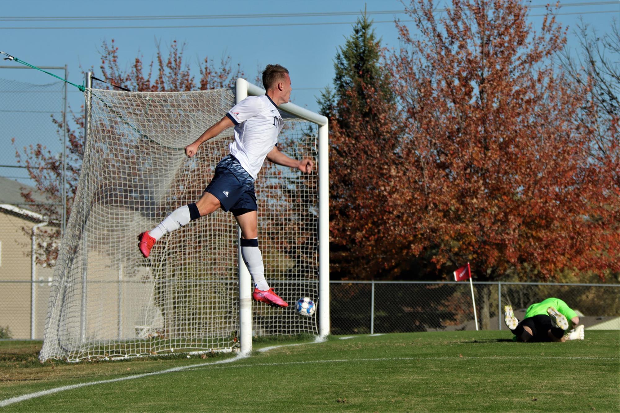 Mathieu Ecourtemer - Soccer (M) - MidAmerica Nazarene