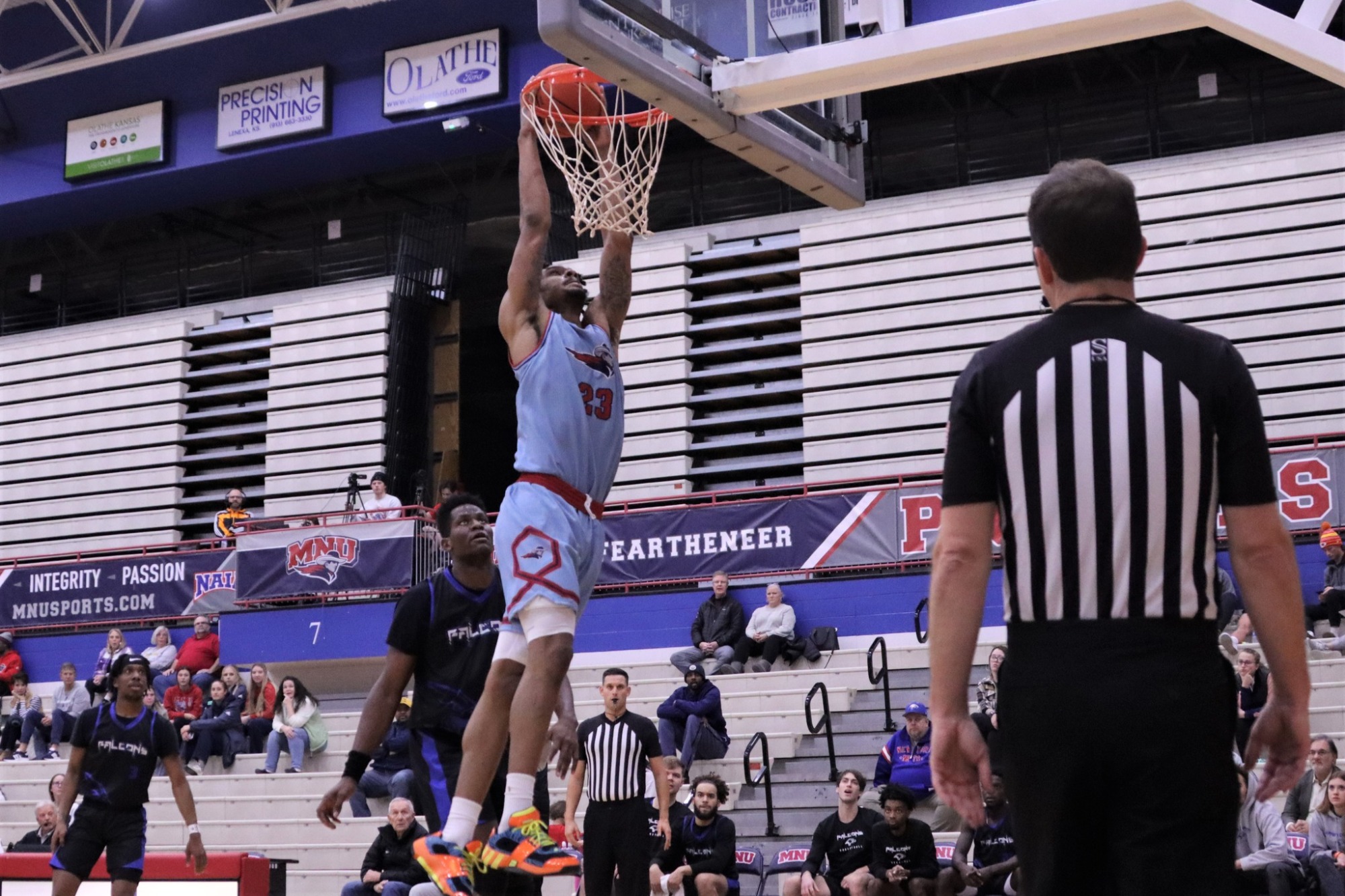 Pioneers Blow Out Falcons - MidAmerica Nazarene