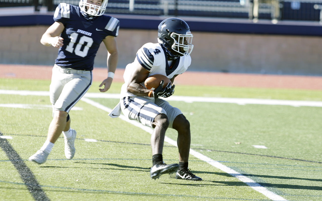 Demingo Loggins - Football - MBU Athletics