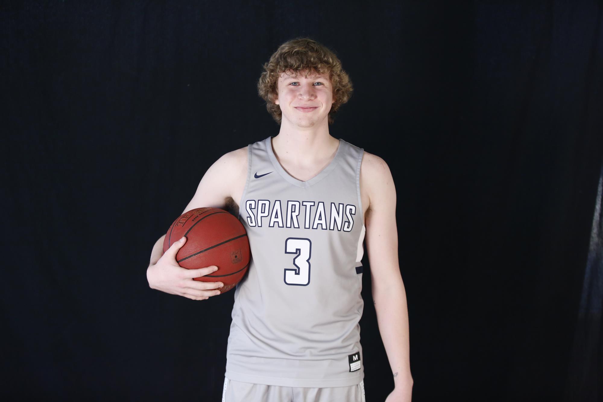 Luke Hicks - Men's Basketball - MBU Athletics