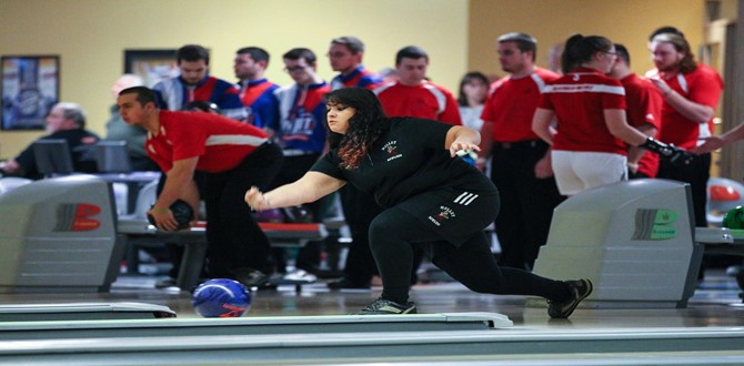 Maria Lucente - Women's Bowling - Molloy University Athletics