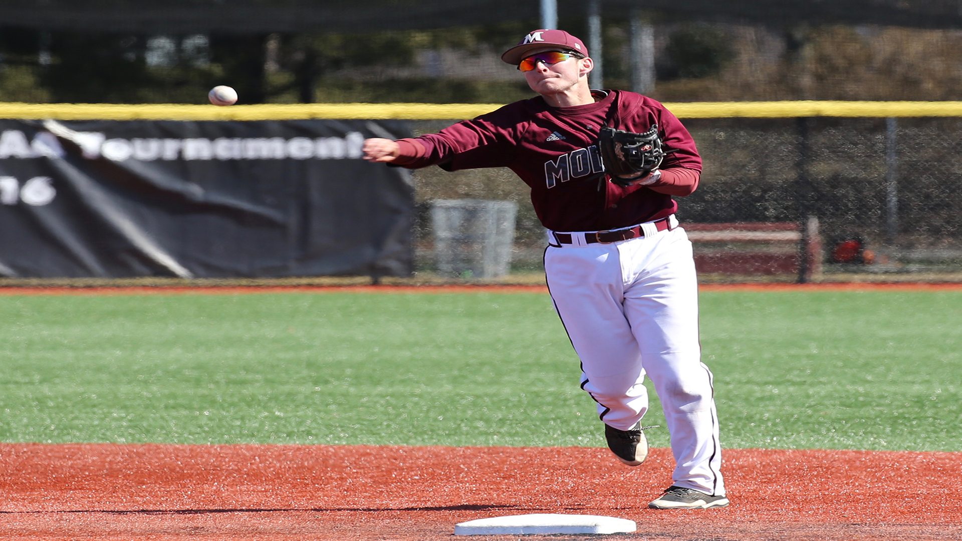 Baseball Defeated by Felician - Molloy University Athletics