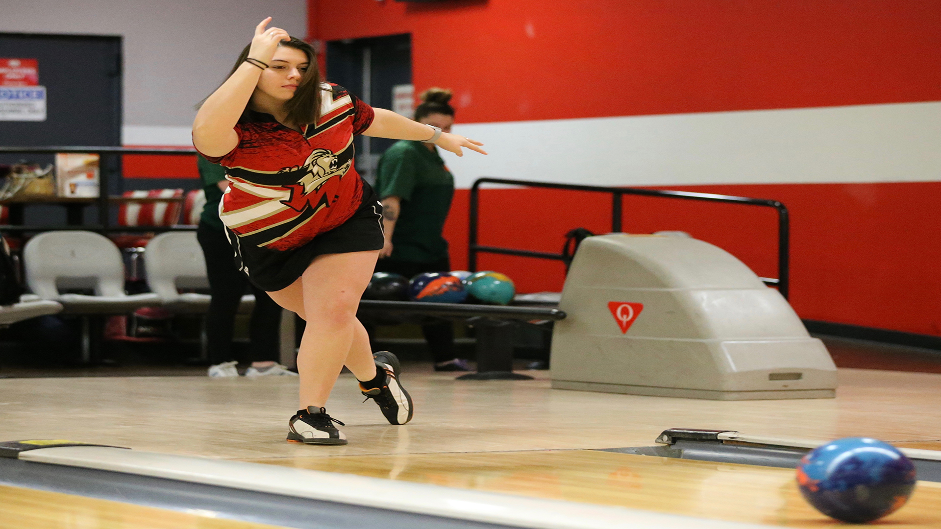 Kayla Dobrinski - Women's Bowling - Molloy University Athletics
