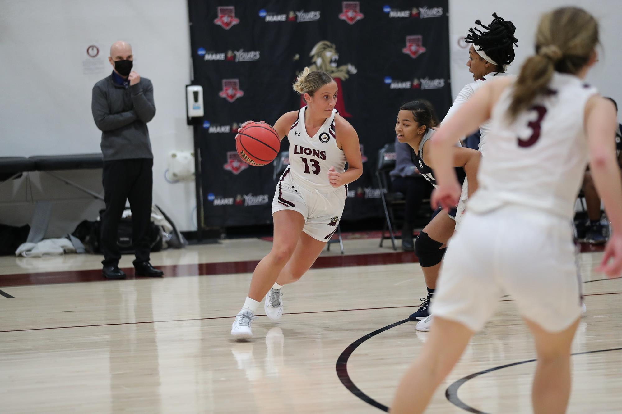 Cameron Corbett - Women's Basketball - Molloy University Athletics