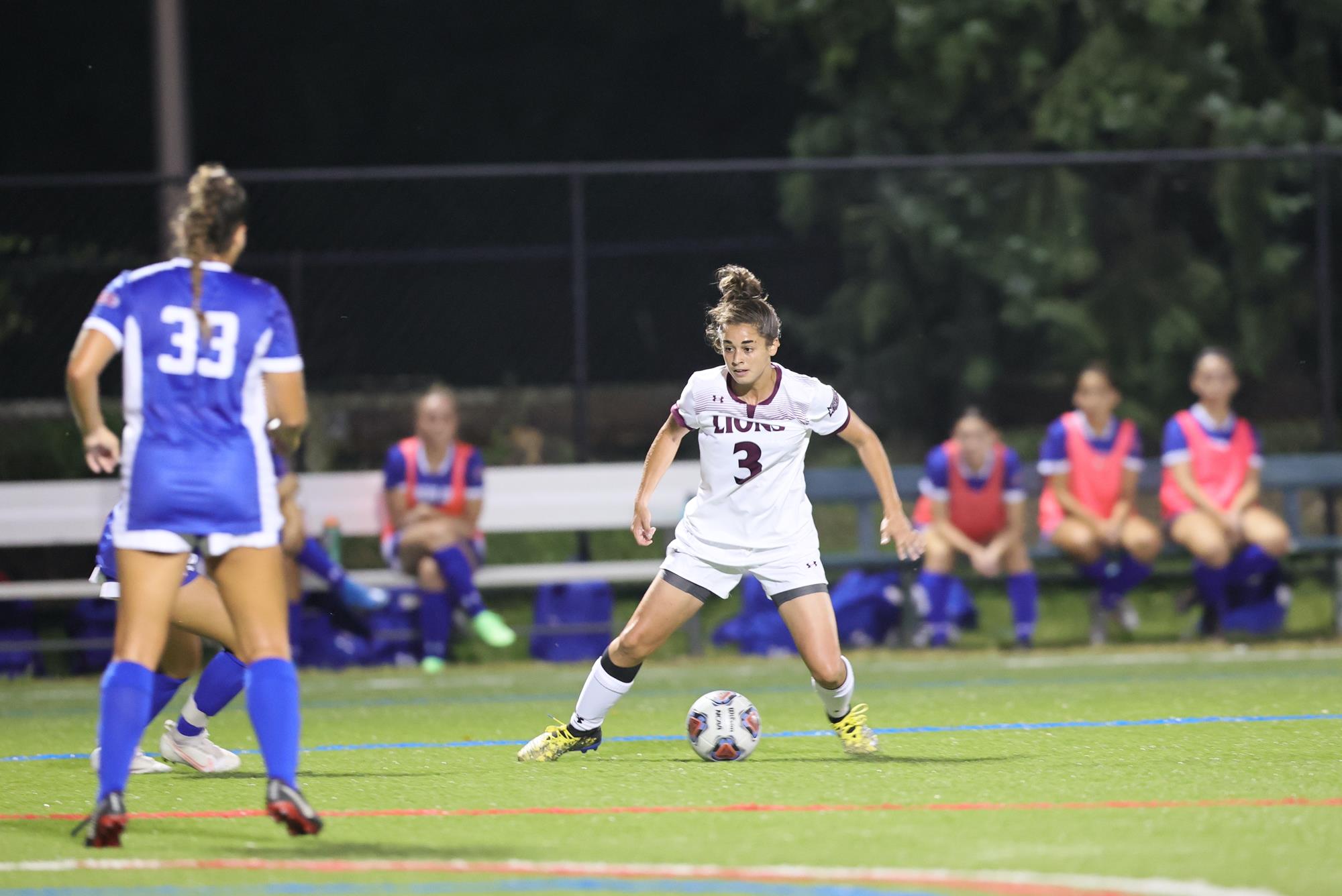 Lexi Verni - Women's Soccer - Molloy University Athletics
