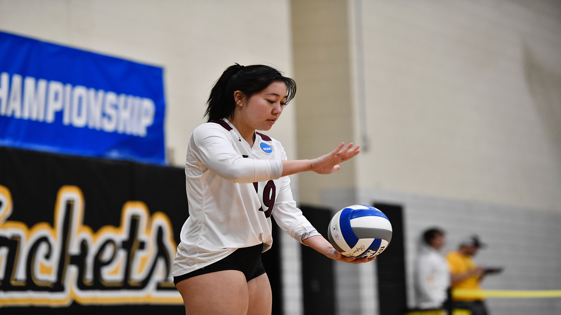 Maya Akana - Women's Volleyball - Molloy University Athletics