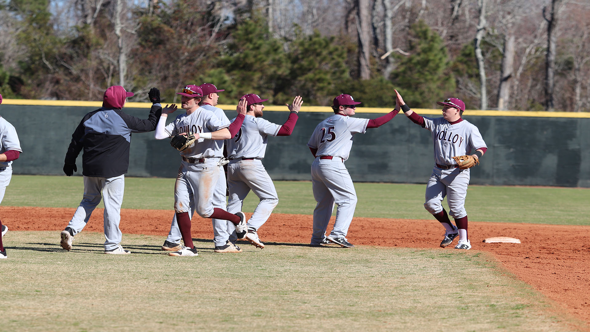 Baseball Outslugs Queens to Secure Doubleheader Sweep - Molloy ...