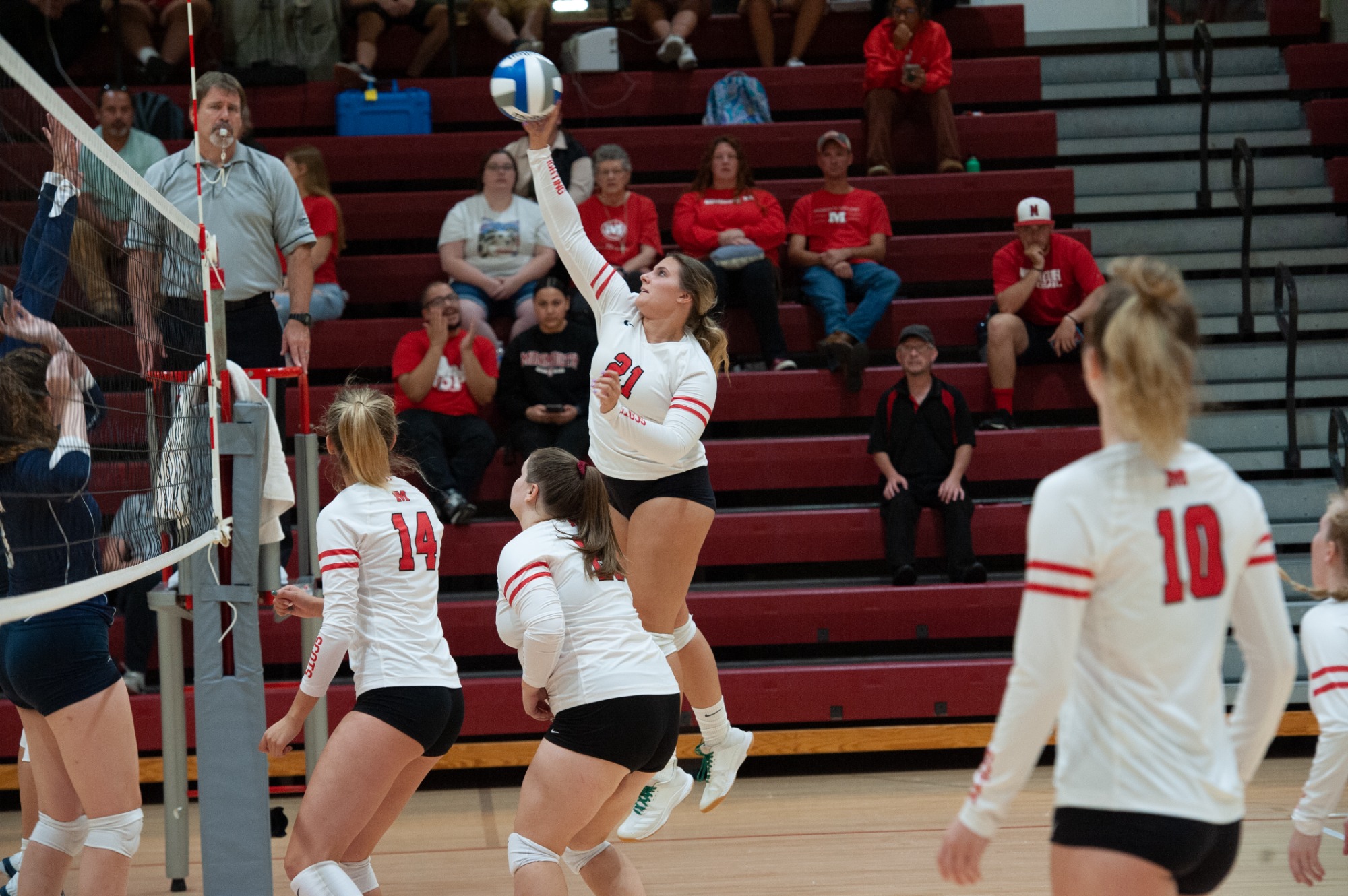 Kenzie Russell - 2023 - Women's Volleyball - Monmouth College Athletics
