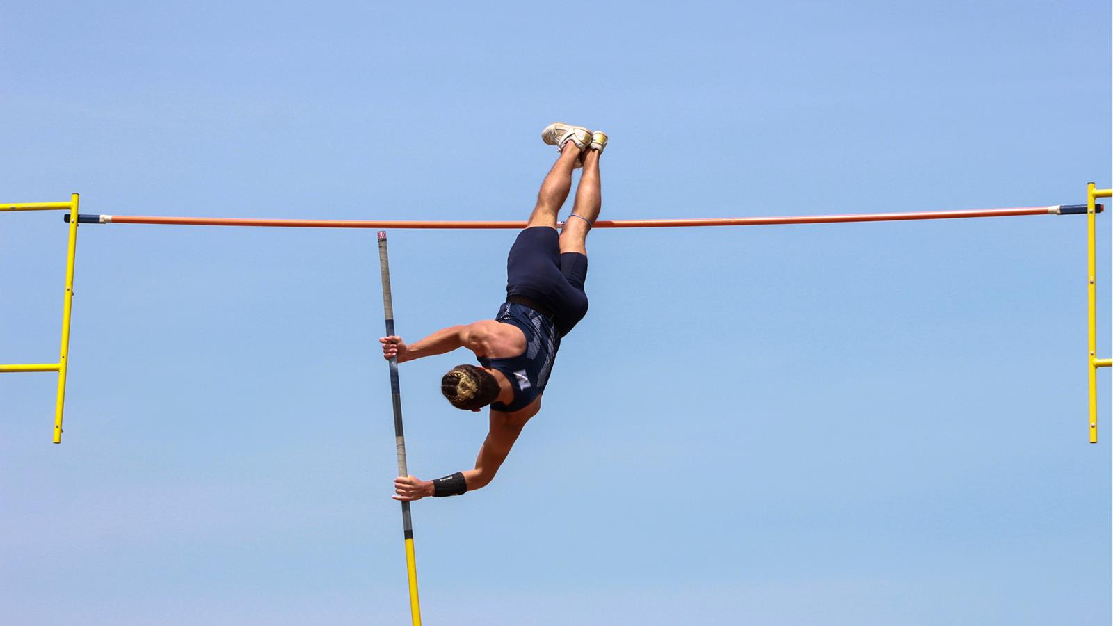Connor Bennett - Men's Track and Field - Monmouth University Athletics