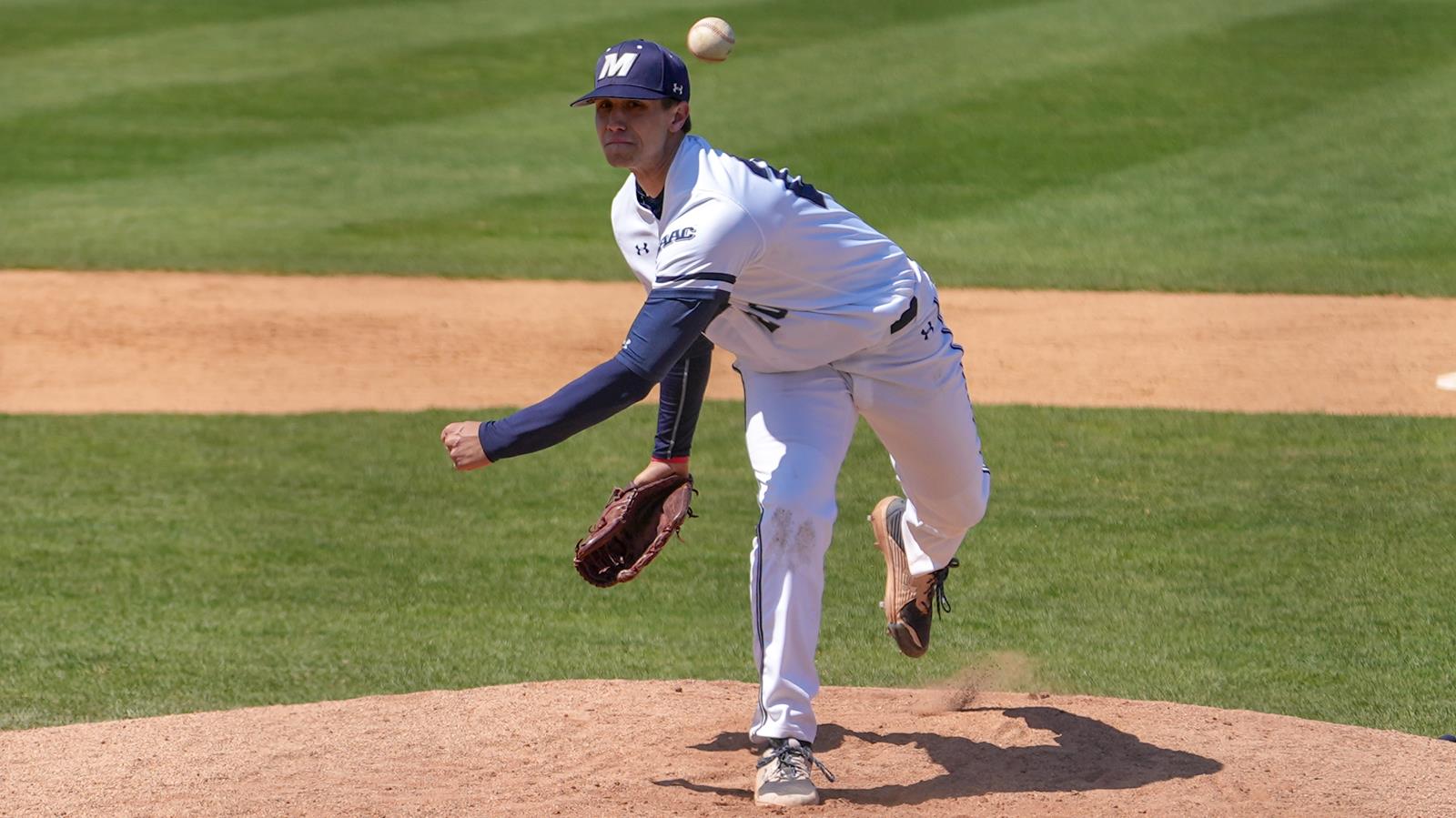 BASEBALL WINS SERIES WITH SUNDAY SPLIT OF MARIST - Monmouth University ...