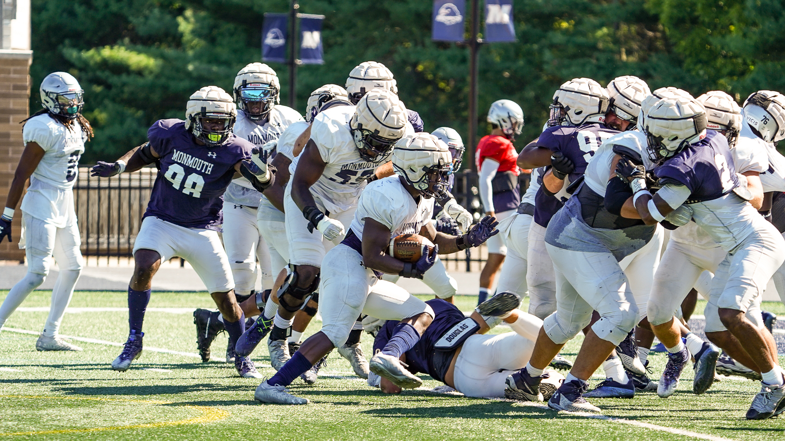 FOOTBALL COMPLETES FIRST CAMP SCRIMMAGE - Monmouth University Athletics