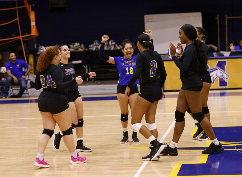 Late Game Execution Leads Monroe-Bronx Women’s Volleyball to Three Set ...