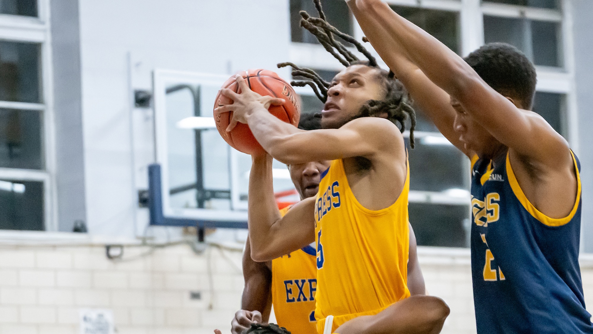 Derrick Simpson - Men's Basketball - Monroe College-Bronx Athletics