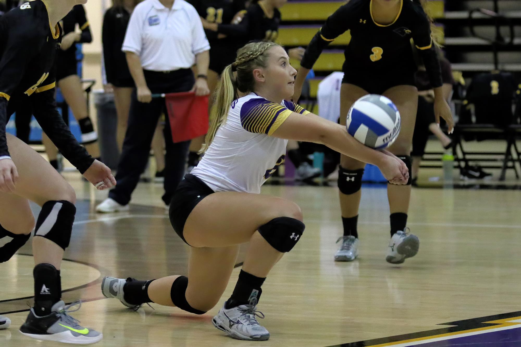 Michaela Henderson - Women's Volleyball - University of Montevallo ... Michaela Henderson - Women's Volleyball - University of Montevallo ...