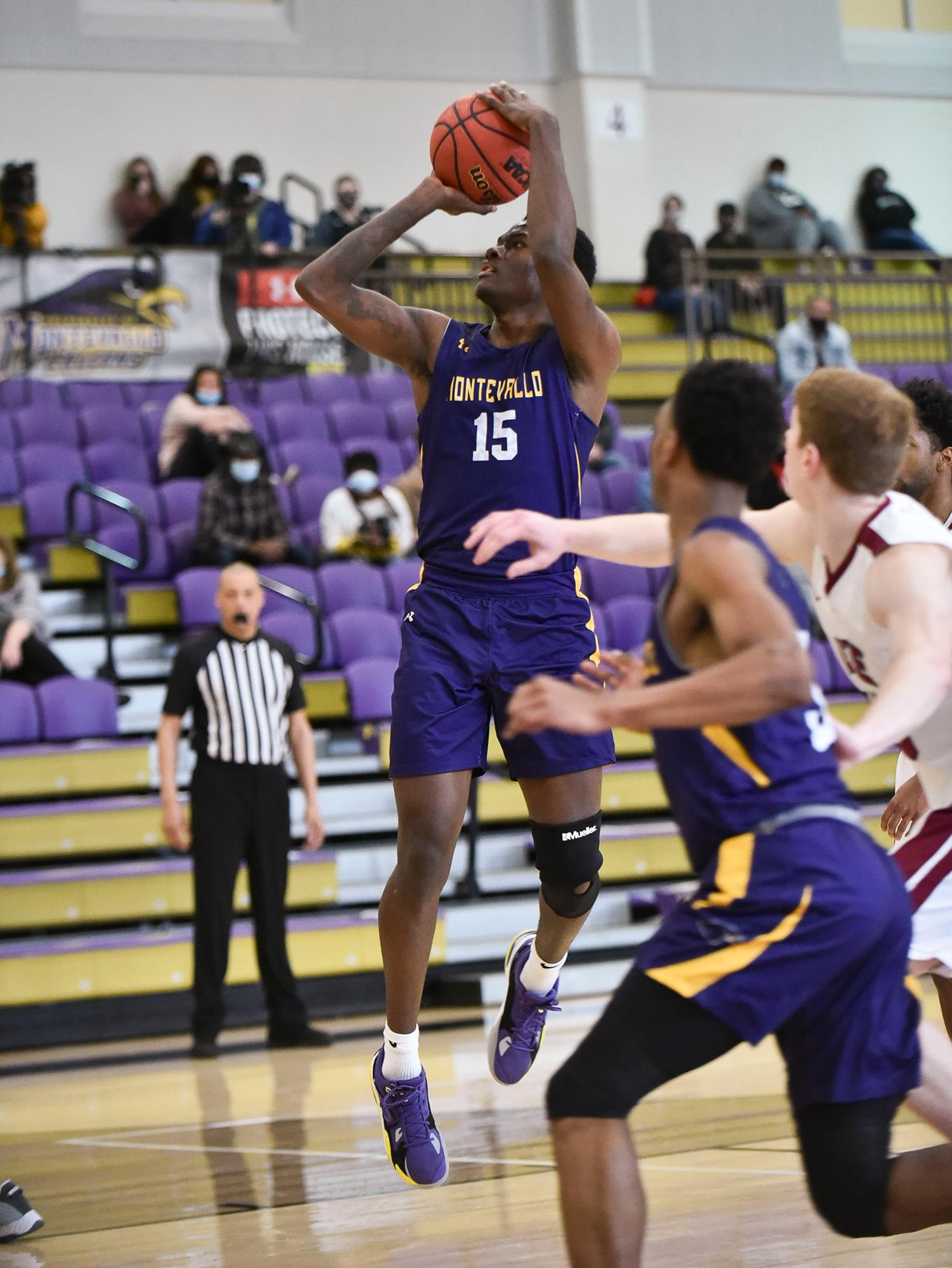 UM takes victory over Shorter in game two of weekend series ...